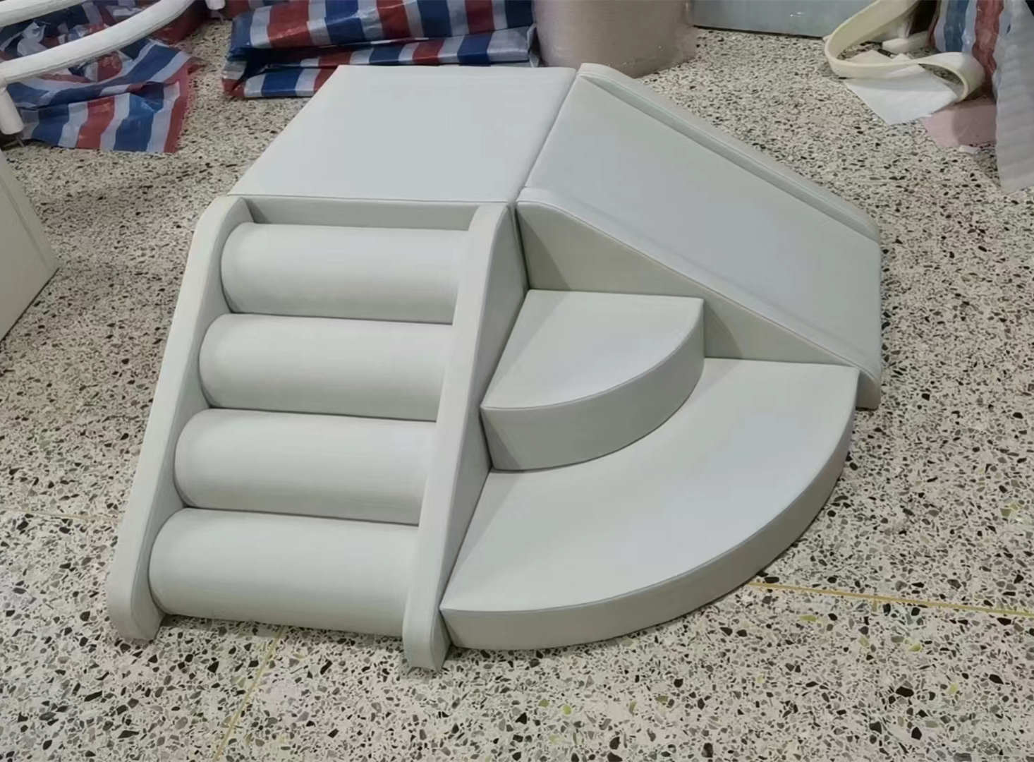 Free shipping Small Pyramid Climb and Slide RT-032C – CITFUN